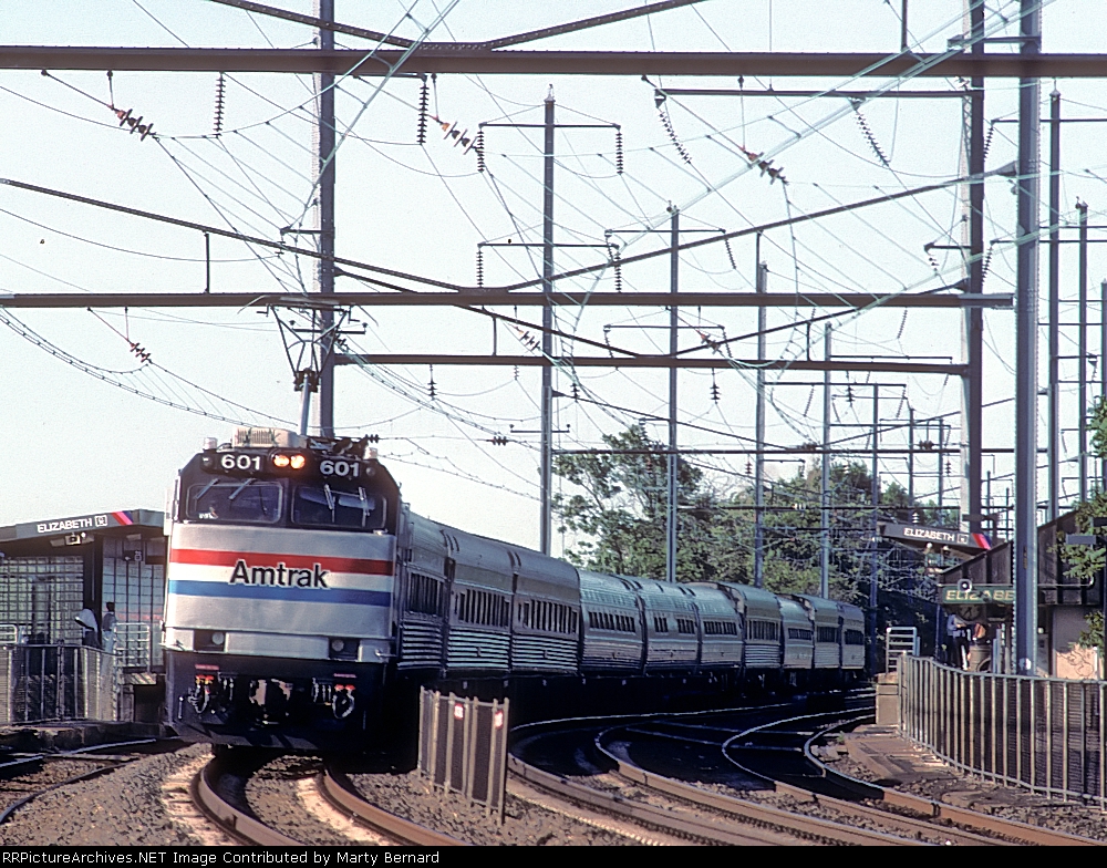 AMTK 601 Heads a Clocker at 5:37 p.m.